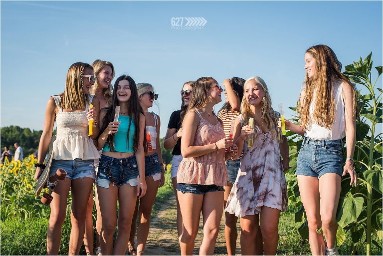 Senior Model Team // Sunflowers - Apex Cary Raleigh NC Senior Portrait ...